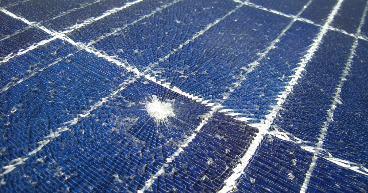 Umgang mit Hagelschaden an Solaranlagen - Unsere Empfehlungen. - Härz AG